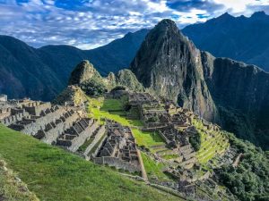 4 Things to Know About Dating a Peruvian | Listen & Learn USA